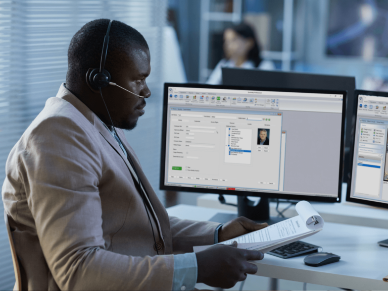 Symmetry Access Control | AMAG Technology